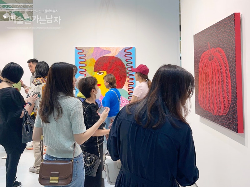 프리즈 서울 최고가 판매작은? 쿠사마 야요이 등 세일즈 랭킹 탑10