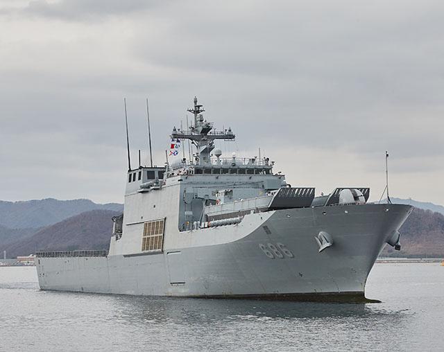 LST-II 천왕봉급과 차기 상륙함 LST-III