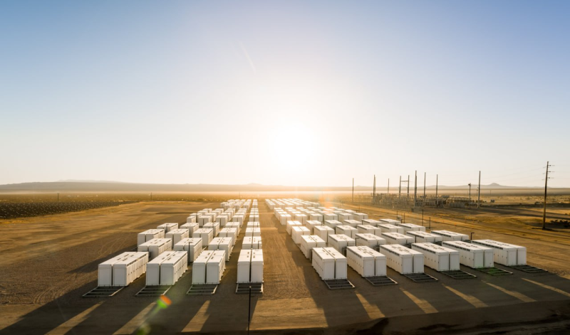 테슬라 캘리포니아에서는 현재 3억 달러 규모의 Tesla Megapack ESS이 운영되고 있음