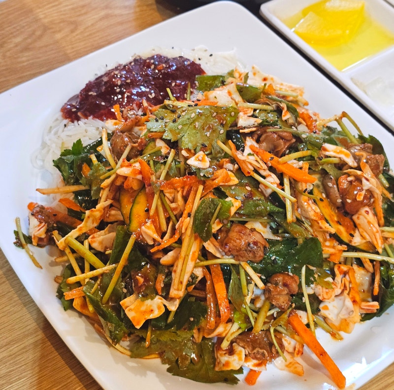 반포사모님의 반포 맛집, 원조골뱅이, 골뱅이 소면 무침, 한국에 전쟁 날까 봐 걱정하는 영국 어부 이야기