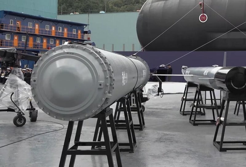 Issue Link 64 | SLBM 최적화 신형 잠수함 “장영실함” 진수와 항모킬러 “해성-5” 국산 초음속 순항미사일 공개